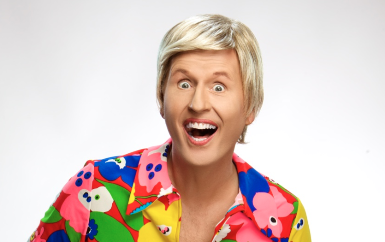 Bob Downe at the Cheeky Cabaret at Brunswick Picture House - Byron Bay Blog