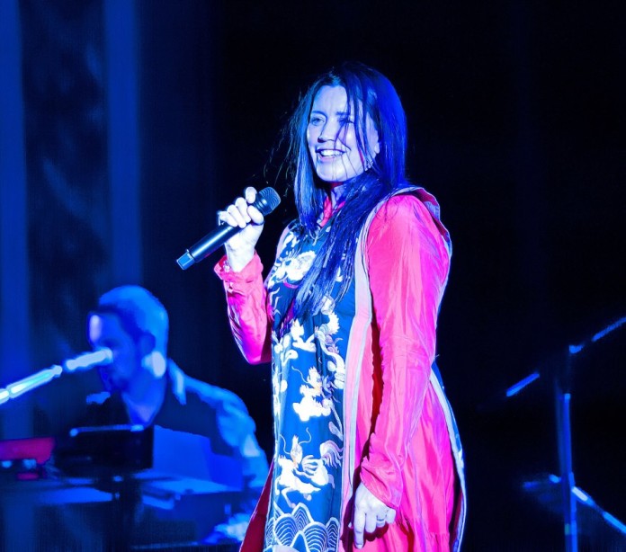 Toni Childs heads Rebuild Nepal concert - Byron Bay Blog