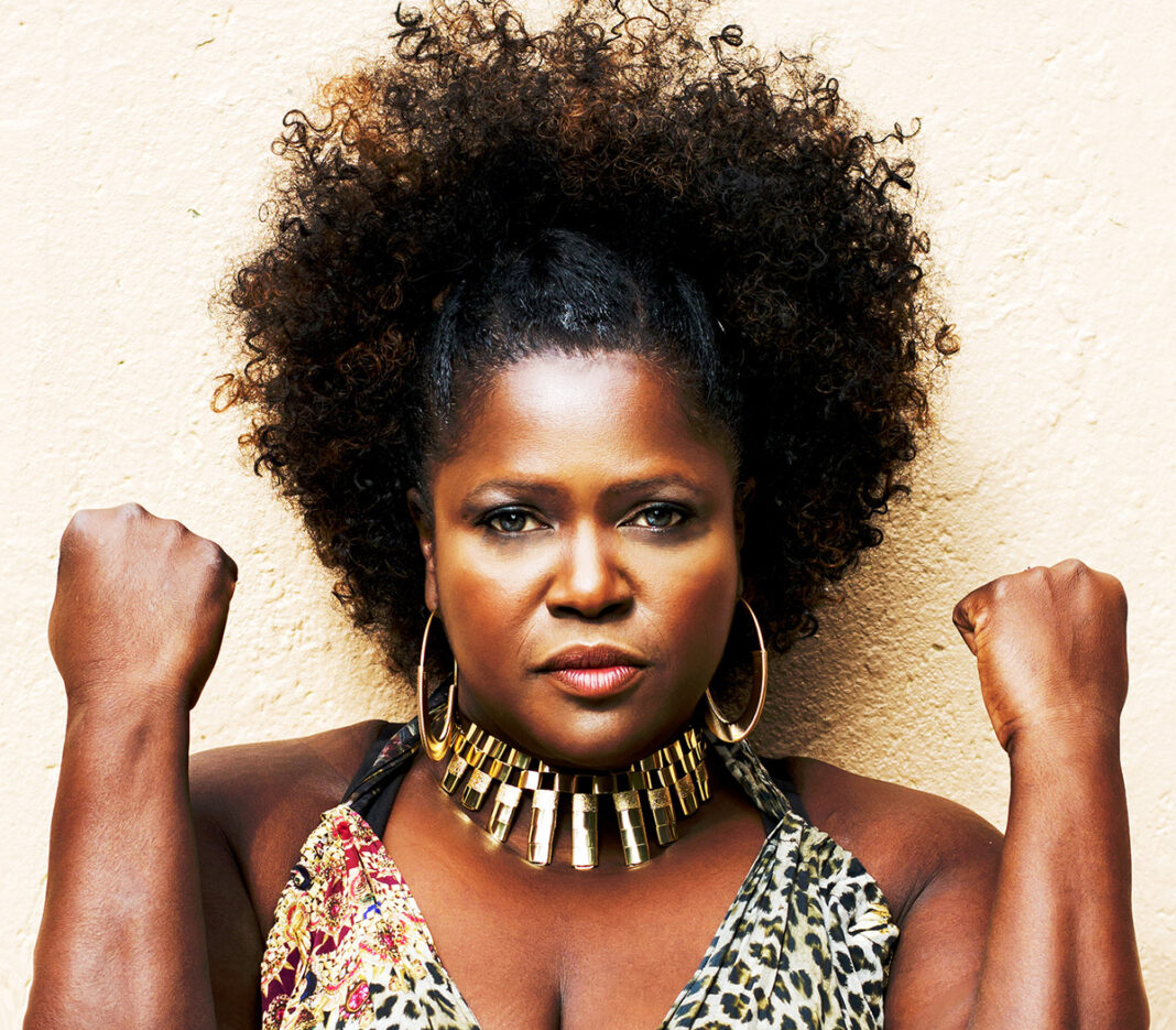 AUSTRALIA’S LEADING SOUL SINGER LISA HUNT TO PLAY AT THE GREEN ROOM ...